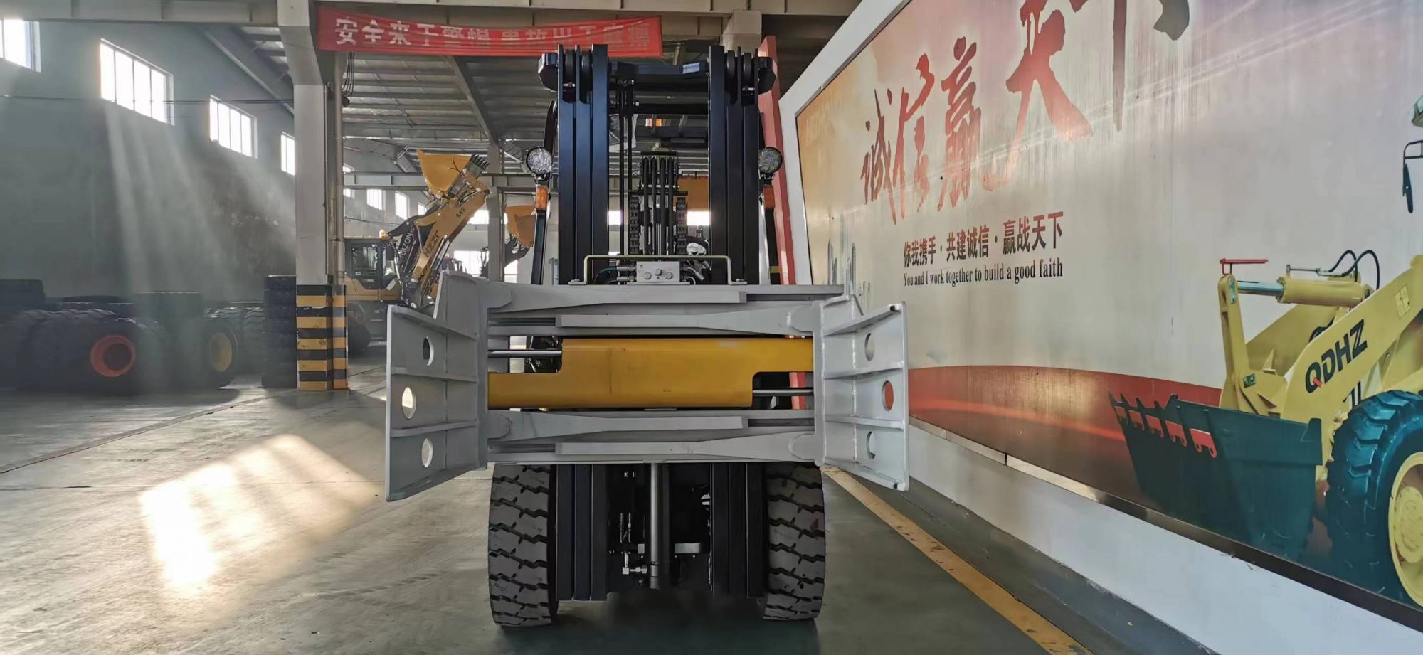 One of the common attachments of forklifts